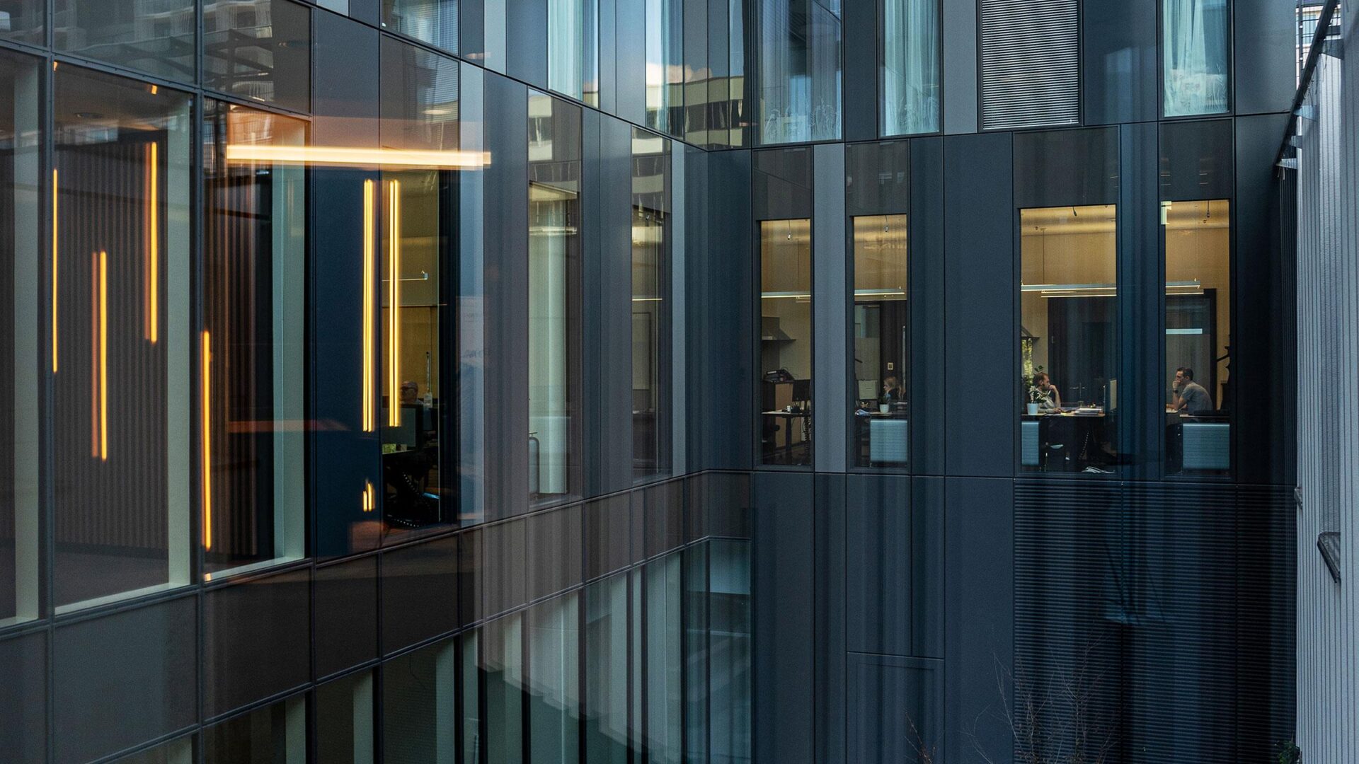 Closed-Cavity Facade (CCF) – The High-Tech Facade | GIG