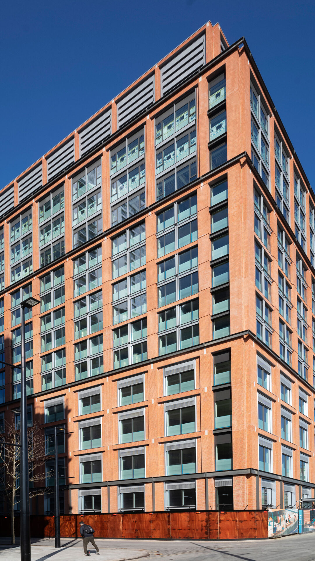 GIG Facades builds global, architectural projects.| GIG